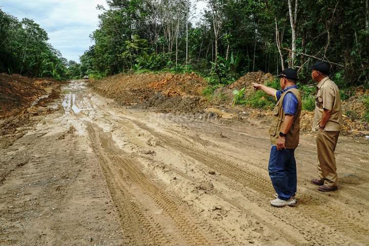 Seno Aji: Usulan Perbaikan Jalan Kukar-Kubar-Mahulu Sudah Dianggarkan Tahun 2025 - Infokaltim.id
